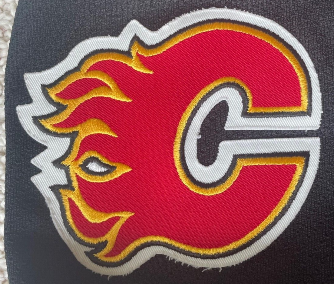 Old Calgary Flames Logo AJ Sports | Mark Giordano Signed Calgary