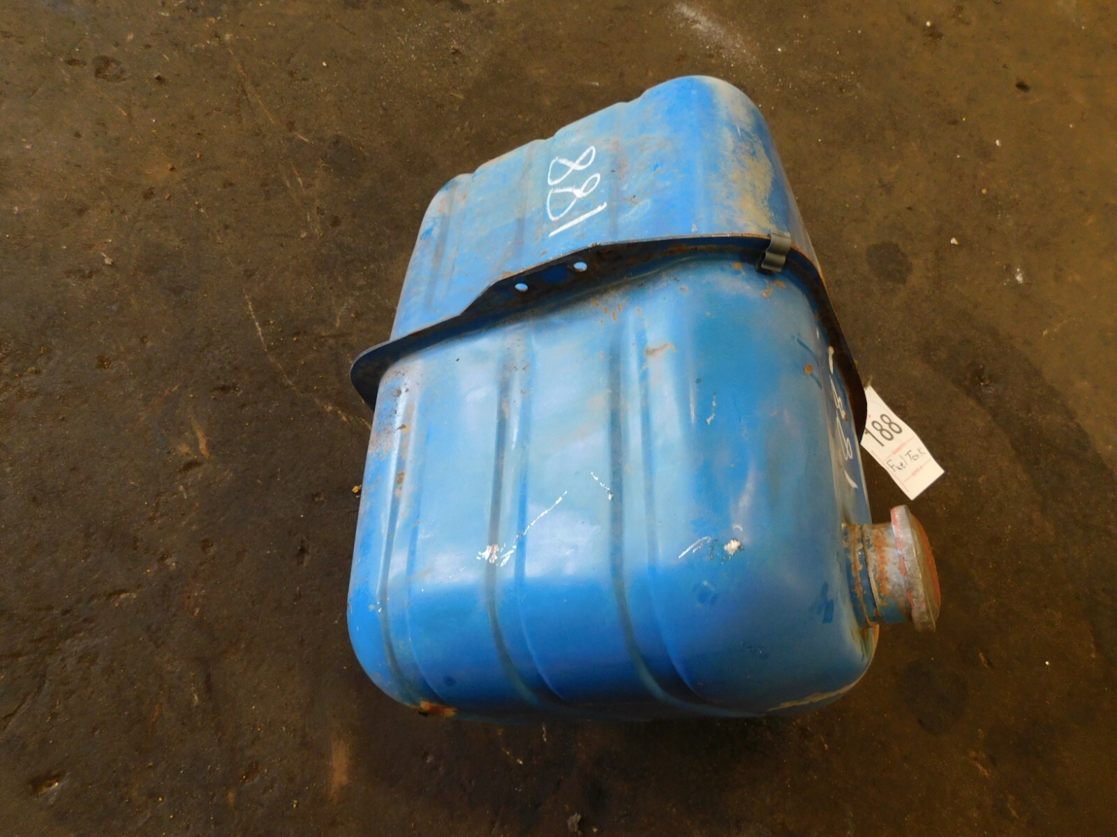 Ford 5000 Tractor, Fuel Tank. Tag #188 | eBay