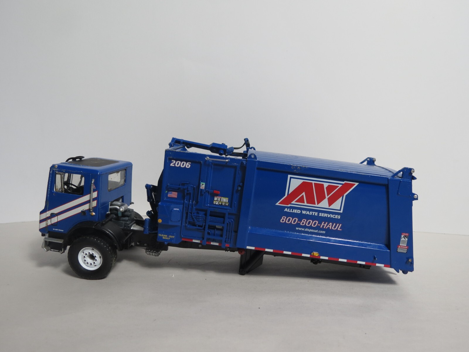 First Gear 1:34 Scale Allied Waste Mack MR Heil Automated Side Loader ...