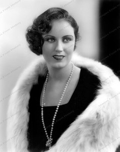 8x10 Print Fay Wray Studio Portrait Wrapped in Fur #FW38 | eBay