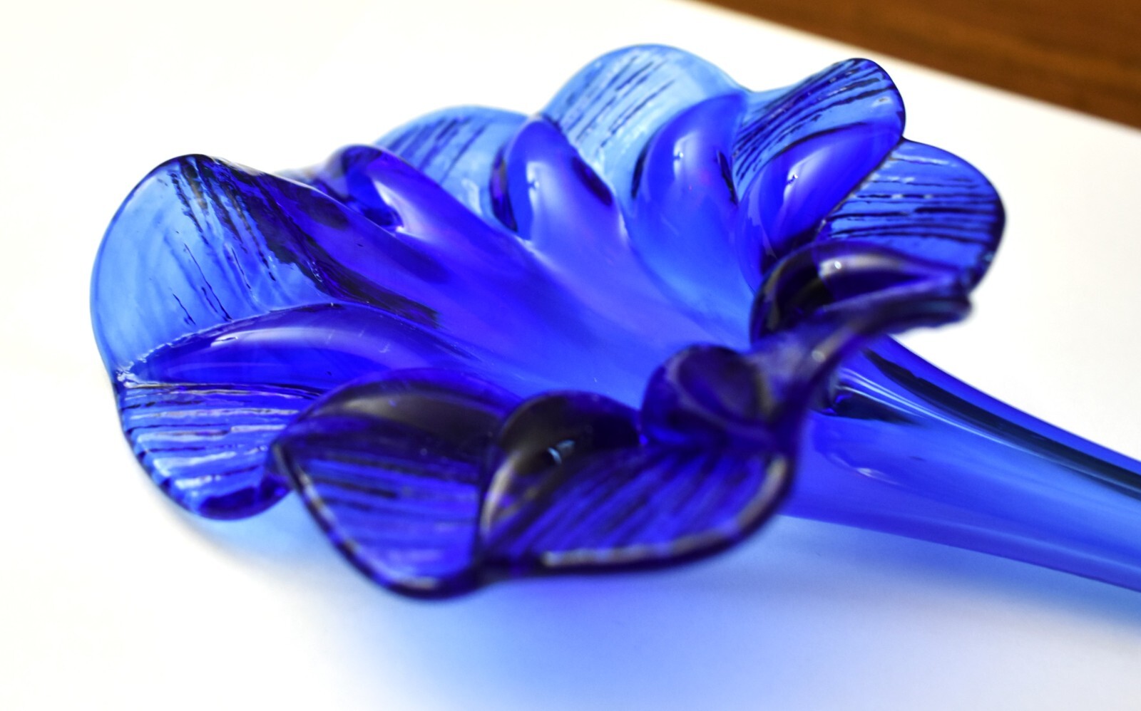 Vintage Cobalt Blue Blown Glass Long Stem Flower Art Glass Epergne Horn ...