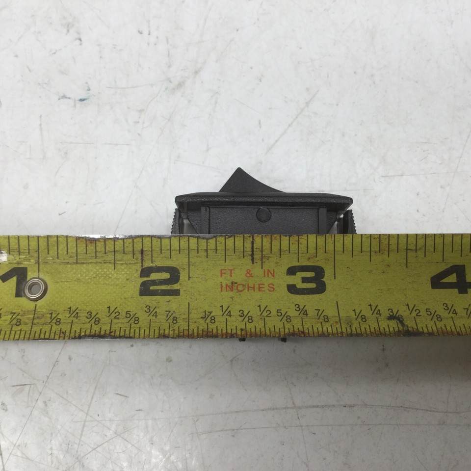 SIGMA Rocker RV ON / OFF Switch, 20A 14VDC, 15A 14V TUNG, Black, Snap ...