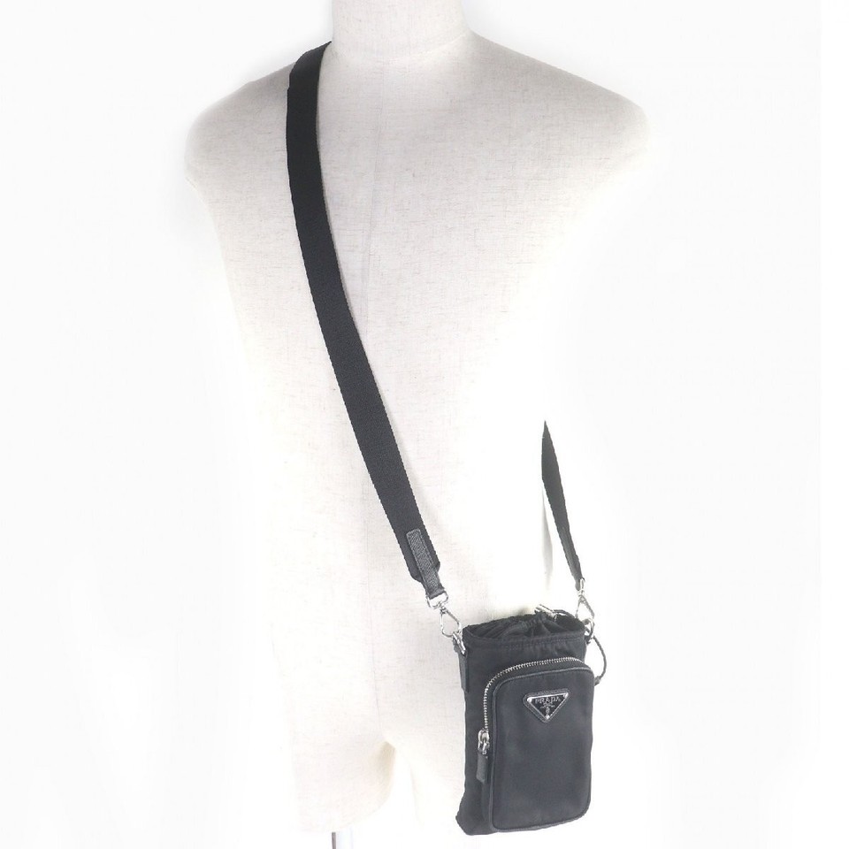 Item PRADA 2ZH155 Triangle Plate Triangle Logo Re Nylon Smartphone Case ...