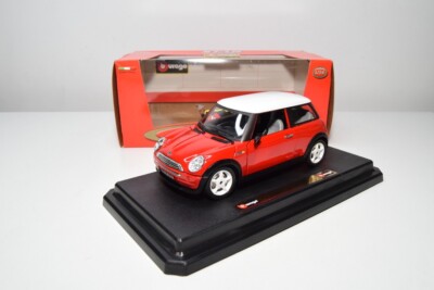 B63 1:24 BBURAGO BURAGO 16079 MINI COOPER RED WHITE ROOF MIB | eBay