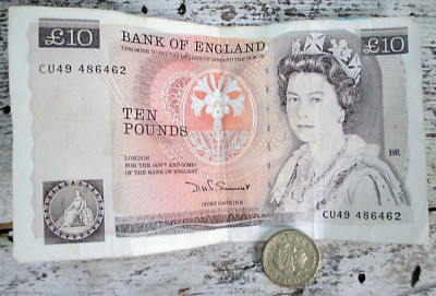 Lot of 2 Bank Of England 10 Pound Florence Nightingale Banknote & 1 ...