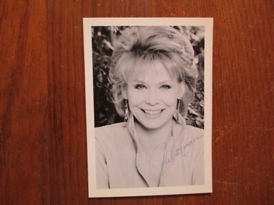 JULIA BARR("All My Children/Brooke English")Signed 5 x 7 Black and ...