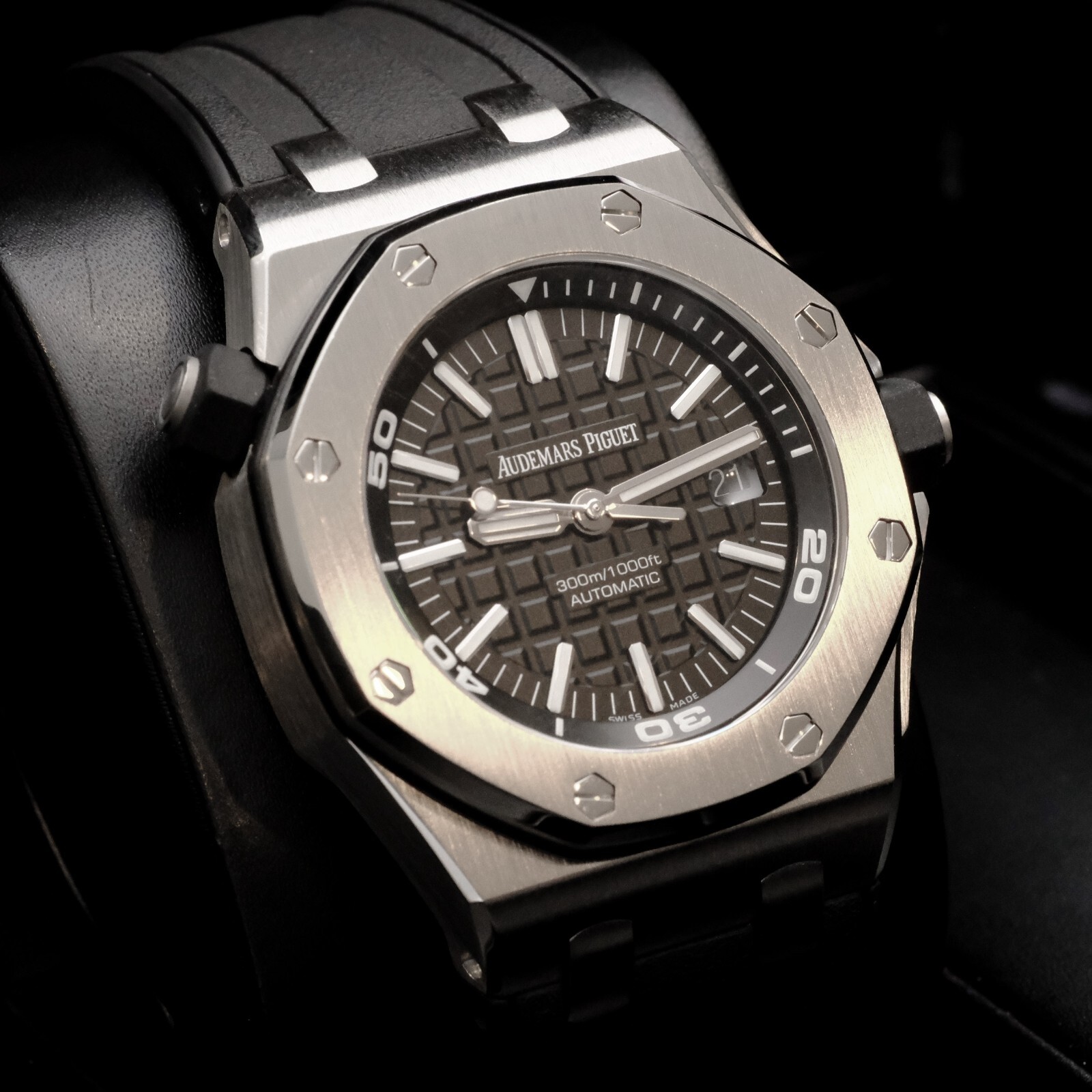 Audemars Piguet Royal Oak Offshore Black Dial 15710ST.OO.A002CA.01 AP ...