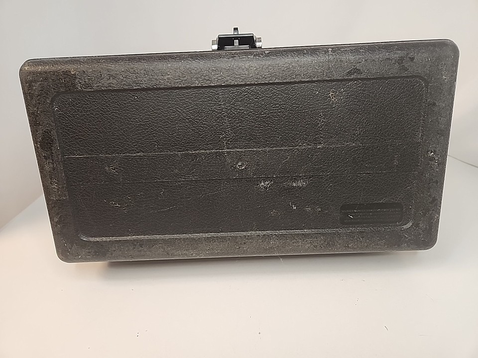 Vintage Old Pal Wahoo PF-2300 Tackle Fishing Box Nice Display For Lures ...
