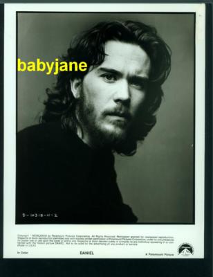 TIMOTHY HUTTON VINTAGE 8X10 PHOTO HANDSOME PORTRAIT WITH BEARD 1983 ...