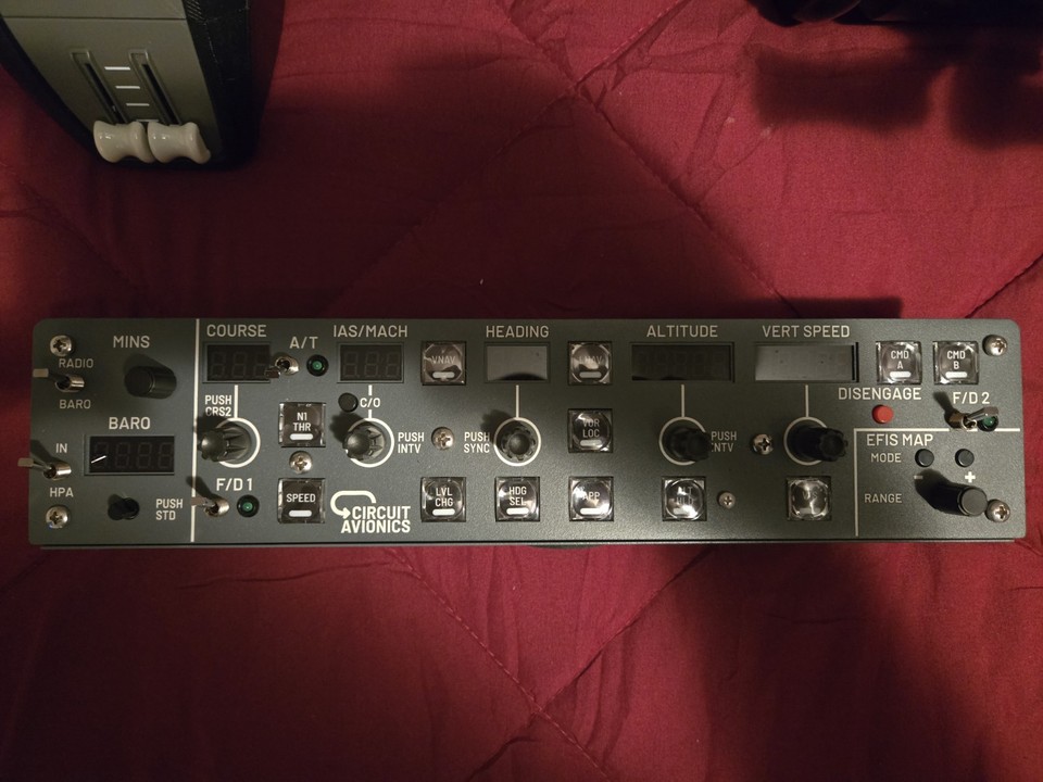 Flight Simulator Controls Desktop Cockpit. Trustmaster Boeing Yoke and ...