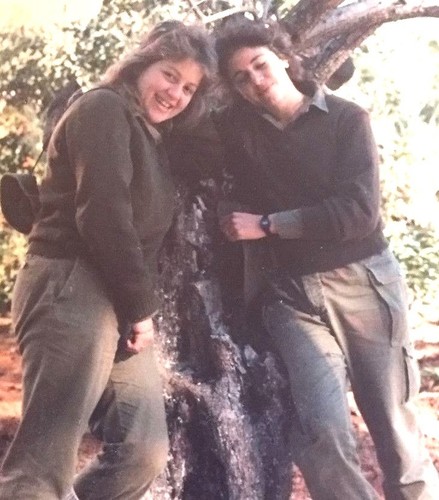 REAL PHOTO 1970s ISRAEL ARMY IDF FEMALE SOLDIERS GIRLS POSING ZAHAL ...