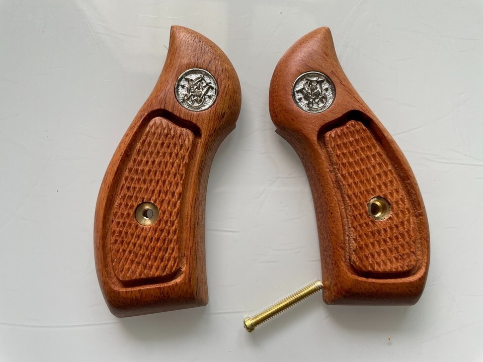 New Wood Grips for S&W J , BODYGUARD, ROUND BUTT, M60 Classic panel; 03 ...