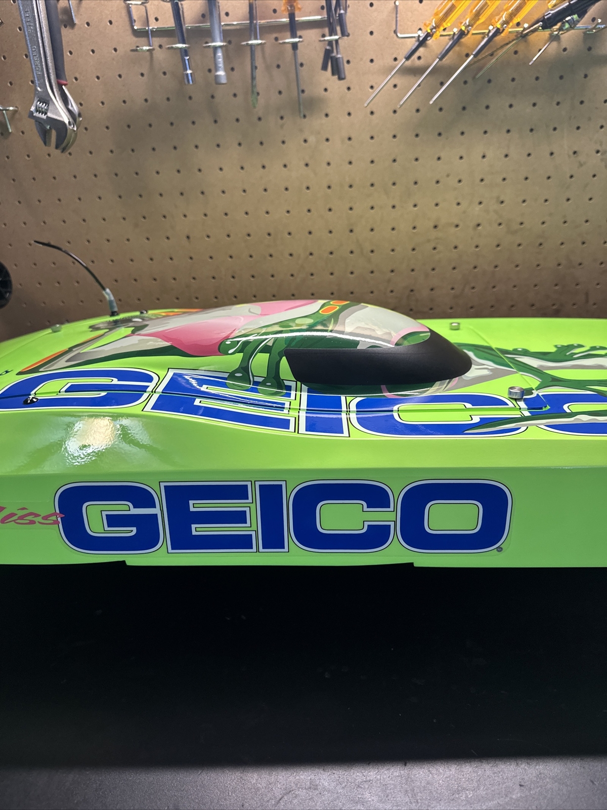 Pro Boat Miss Geico 36 Inch Twin 6s Brushless Catamaran RARE Horizon ...