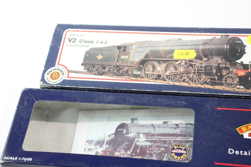 Bachmann OO Gauge Class 5MT 73158 BR & V2 60800 Green Arrow Locomotives ...