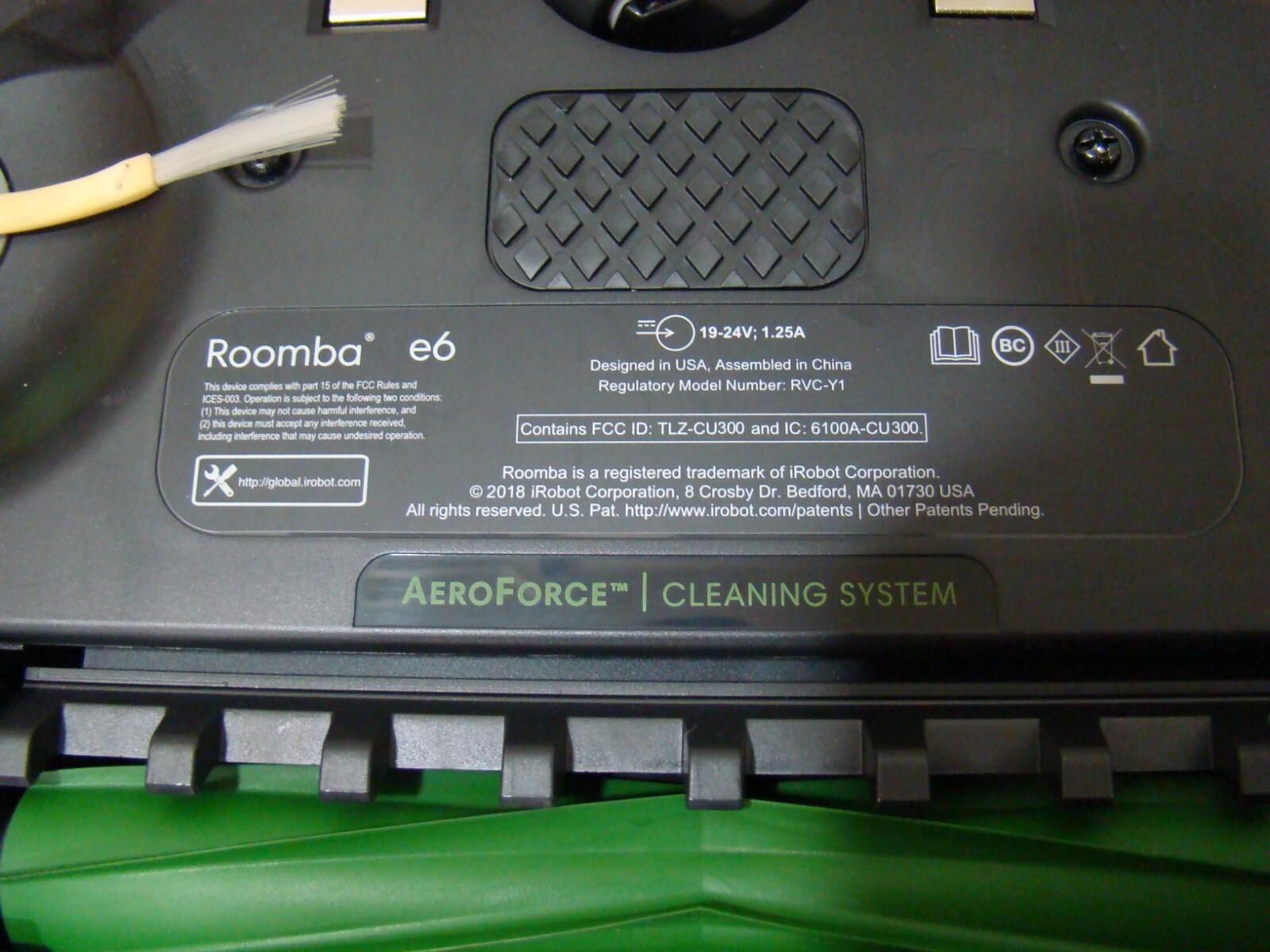 iRobot Roomba E6 (6199) Robot Vacuum Cleaner - Wi-Fi Connected Self ...