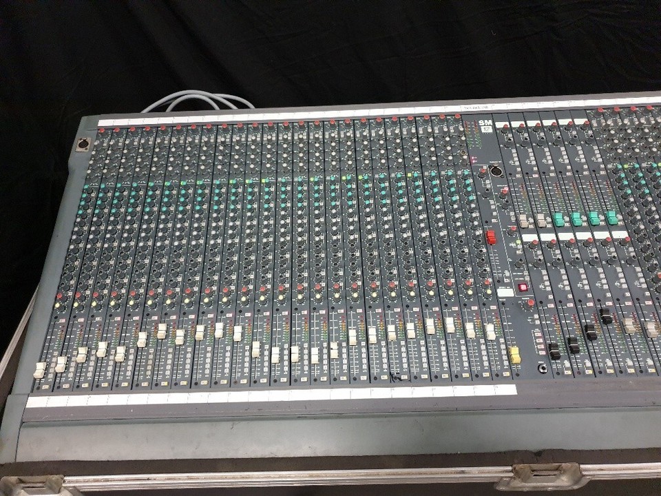 Soundcraft SM12 40 Channel Console In Flightcase with PSU | eBay
