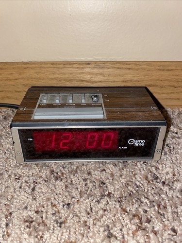 Vintage Cosmo Time Solid State Digital LED Alarm Clock E523 Wood Grain ...