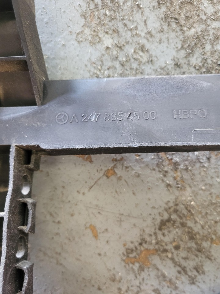 Engine Radiator Support Air Duct Shutter 2022 MERCEDES-BENZ GLB 250 ...