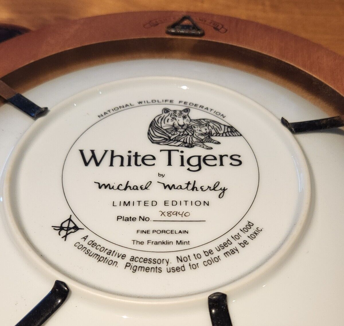 FRAMED FRANKLIN MINT FINE PORCELAIN WHITE TIGERS PLATE WITH C of A ...