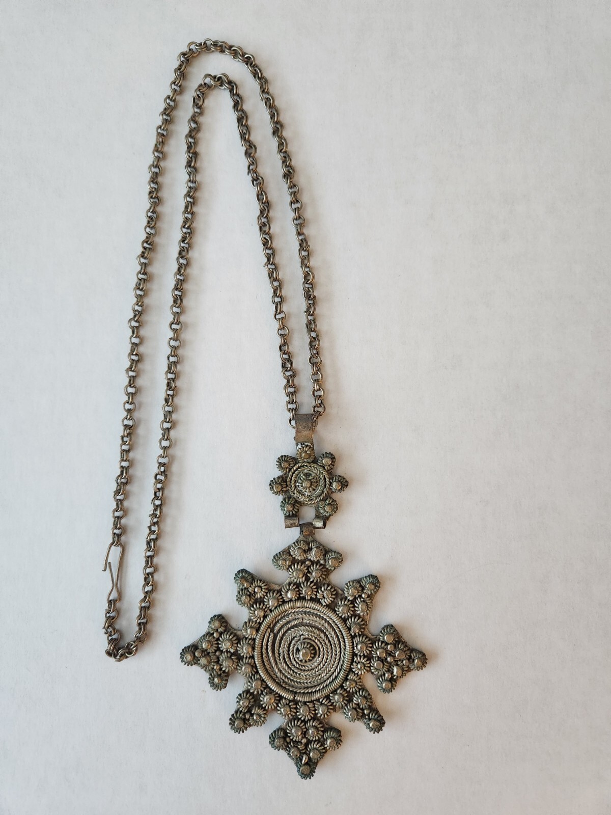 VINTAGE TRIBAL ETHIOPIAN SILVER CROSS PENDANT WITH RO… - Gem