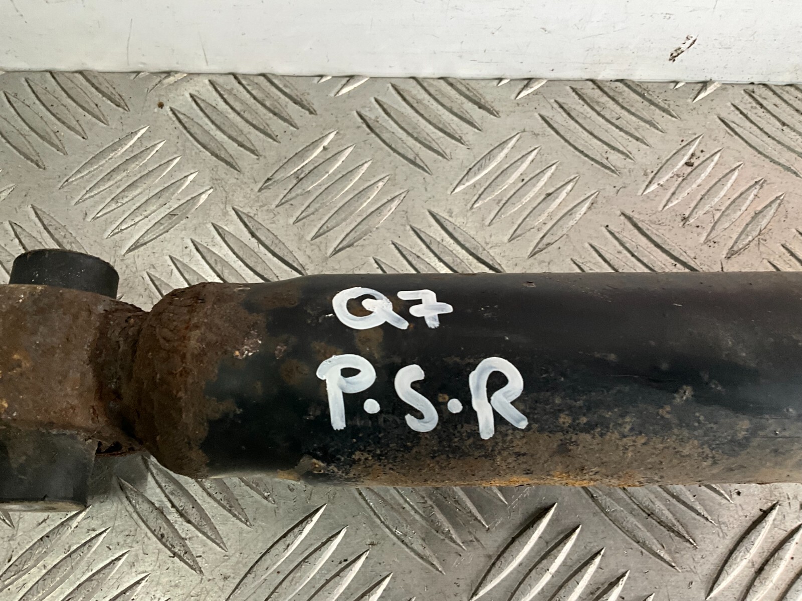 2016-2019 AUDI Q7 4M PASSENGER SIDE REAR SHOCK ABSORBER 4M0513035Q | eBay