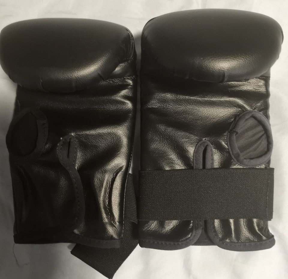CKO Kickboxing Boxing Gloves Black Size M | eBay