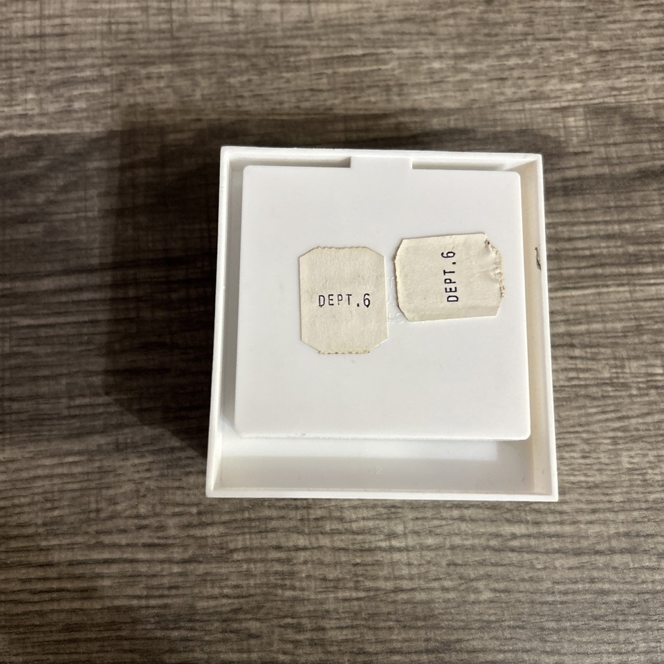 Vintage White Plastic Bracelet Display Jewelry Box | eBay