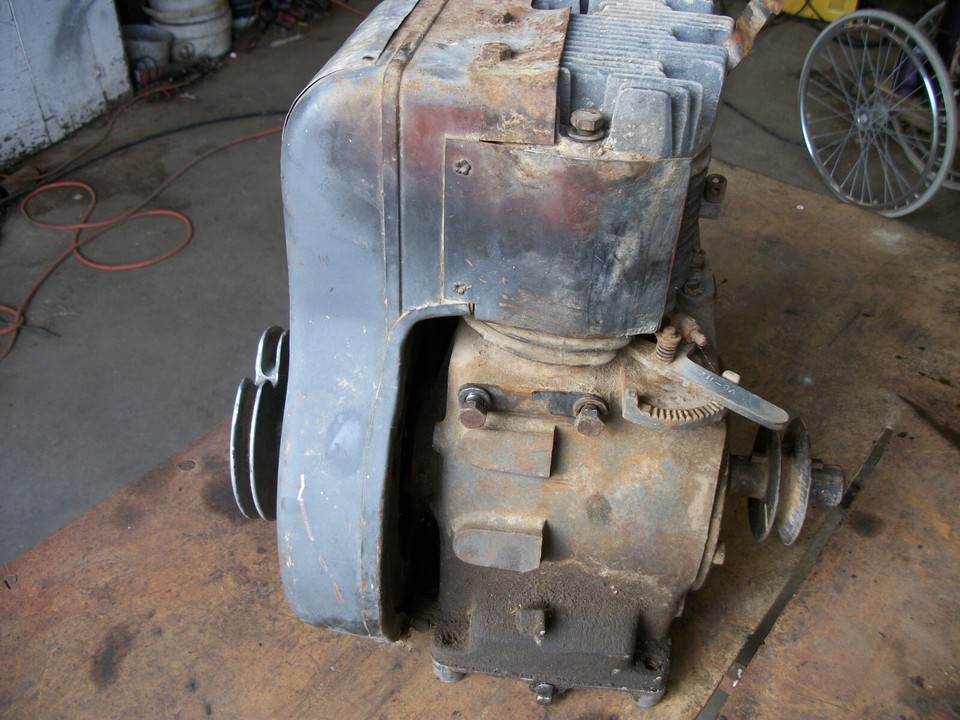 Wisconsin ACN Engine Turns Over Shroud Flywheel Throttle Head Selling ...