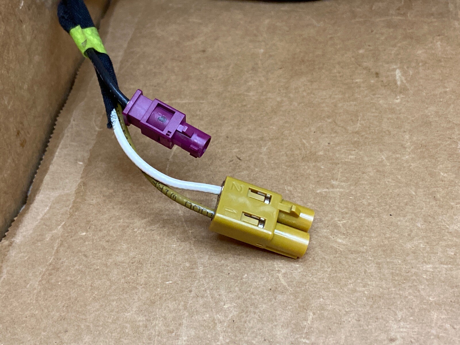 11-17 GMC Terrain Equinox Roof Mounted Radio Antenna Base Mast Assembly ...