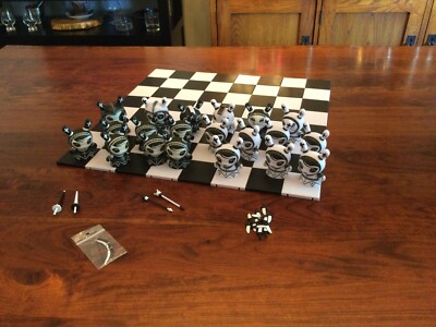 Kidrobot Dunny Shah Mat Otto Bjornik Complete Chessboard Rook Knight ...