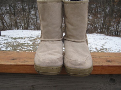 AUSTRALIAN BOOT CO. UNISEX WINTER BOOTS M/6 W/7- USED CONDITION-TAKE A ...