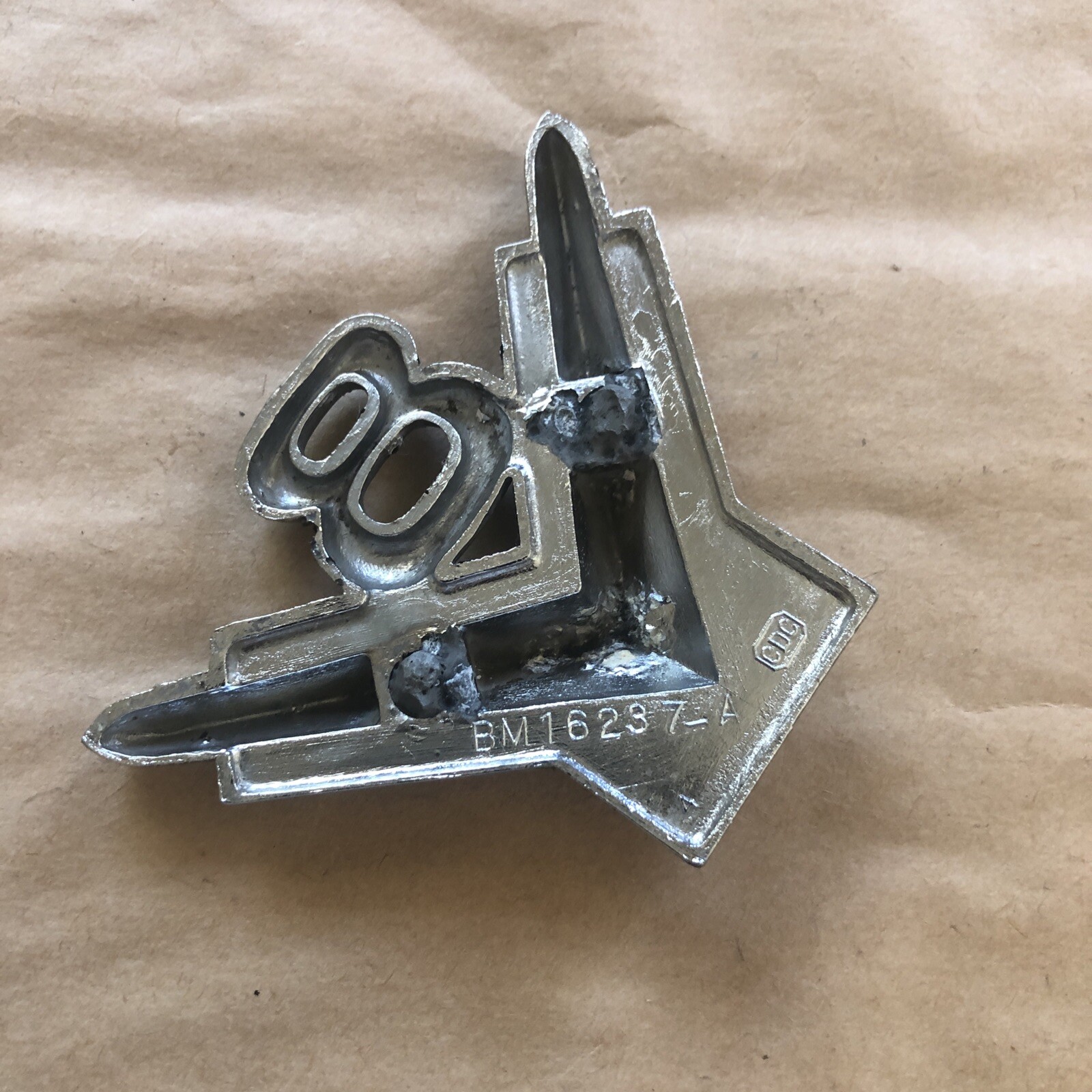 Emblème V8 d'aile Ford T-Bird 1954 à 1955 (BM 16237-A) | eBay