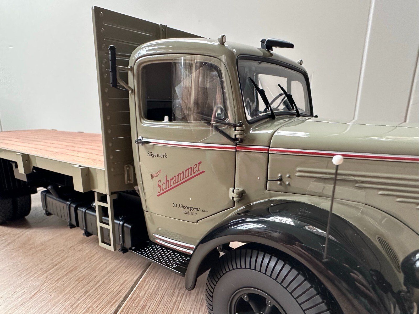 Minichamps 1:18 Mercedes-Benz L 6600 Stake Truck - 1950 New with Box | eBay