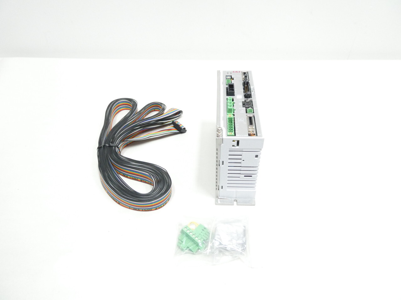 Iai SCON-CA-150I-PN-5-1 Servo Controller 0-333hz 100-115v-ac 0-90v-ac ...