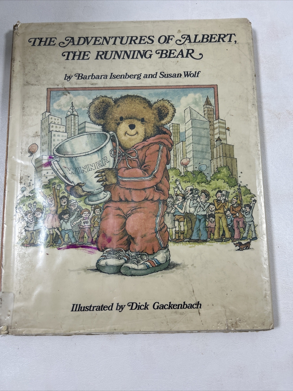 The Adventures of Albert, the Running Bear - Barbara Isenberg ...