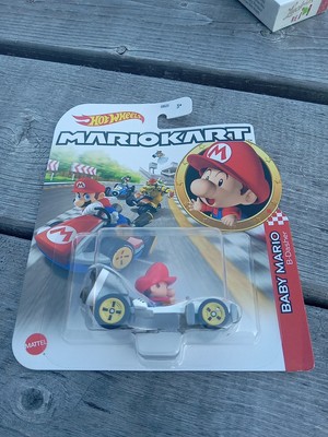 Hot Wheels Mario Kart 1:64 Baby Mario with B-Dasher Vehicle GBG25 ...