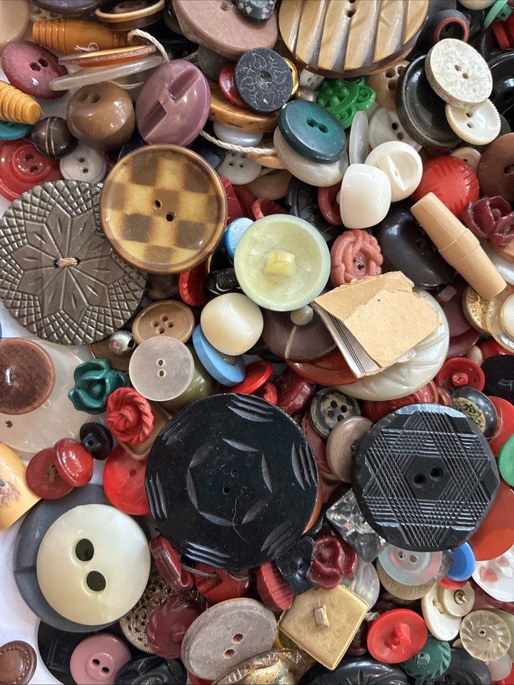 Vintage Button Lot 2 + Lbs Of Buttons Antique Lot #2 | eBay