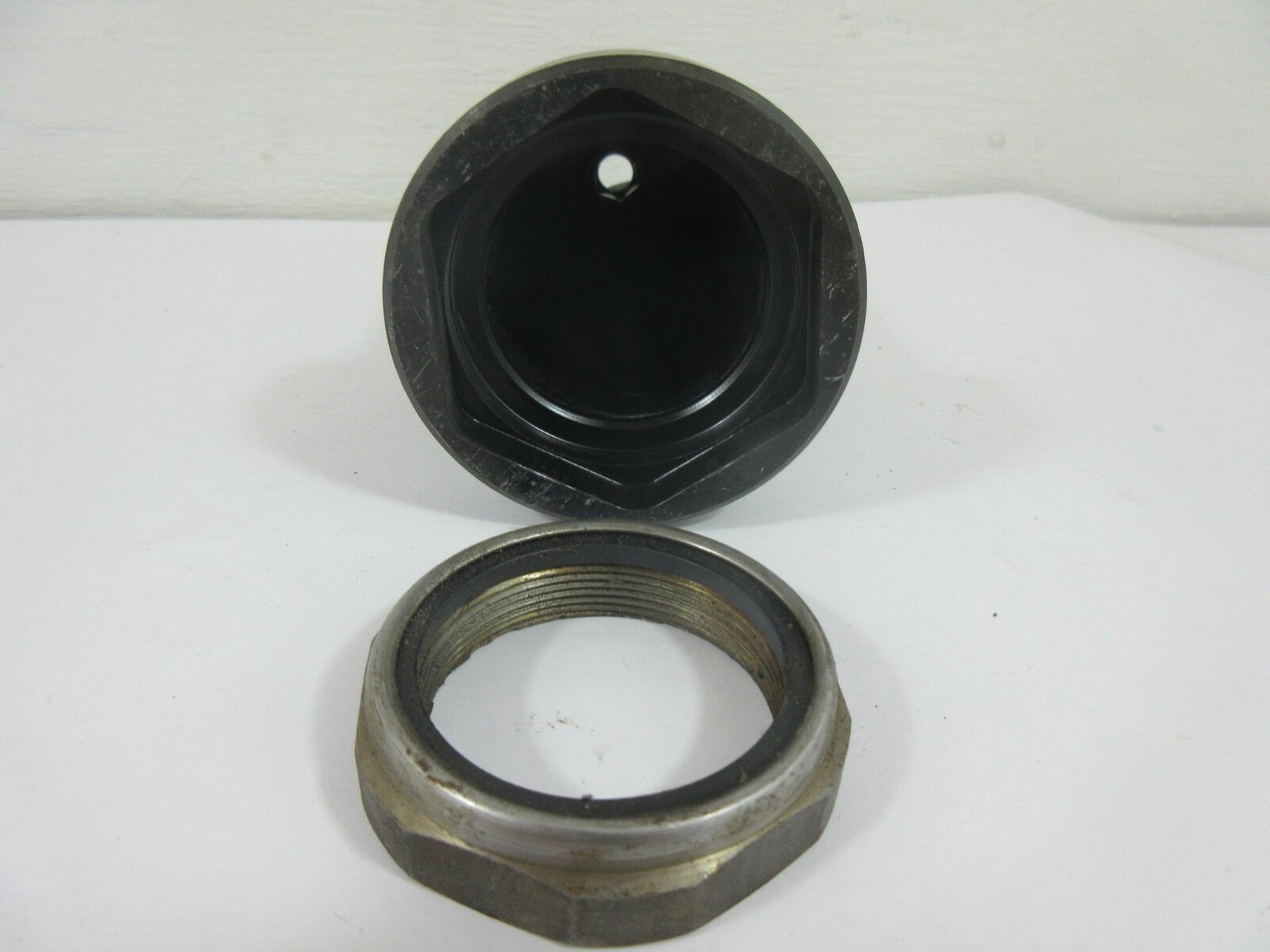 Spindle Nut Locking + Socket For 1997-2003 Dodge Ram 2500 Van 4116600 ...