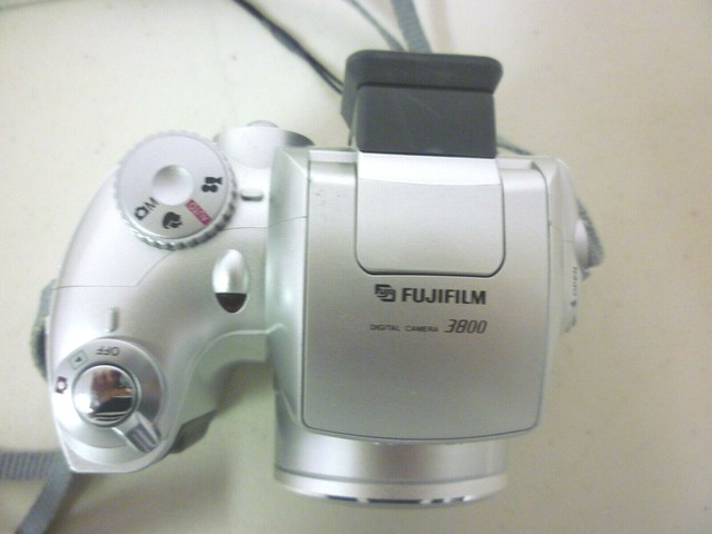 Fujifilm 3800 / S304 3.2MP Digital Camera for sale online | eBay