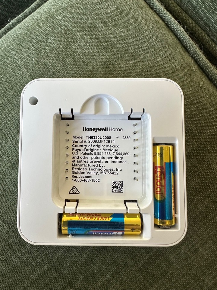 Honeywell Home TH6320U2008 T6 Pro Programmable Thermostat up to 3 Heat ...