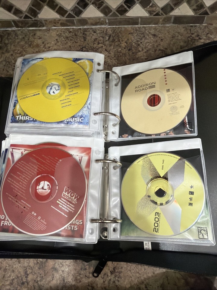 60 Loose CDs In Case Logic Binder Various Genre | eBay