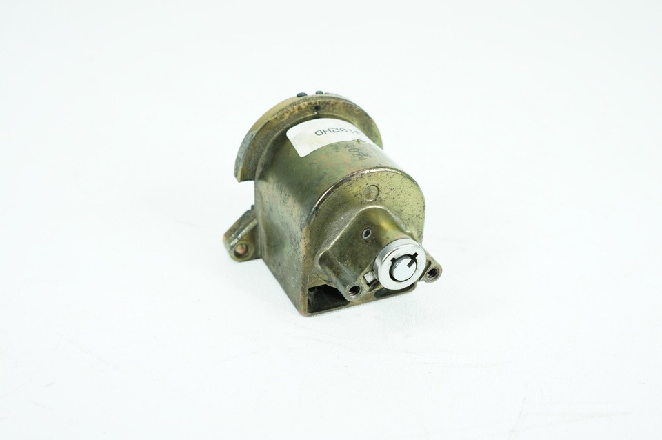 2004 Harley Touring Road King OEM Ignition Switch Cylinder Barrel ...