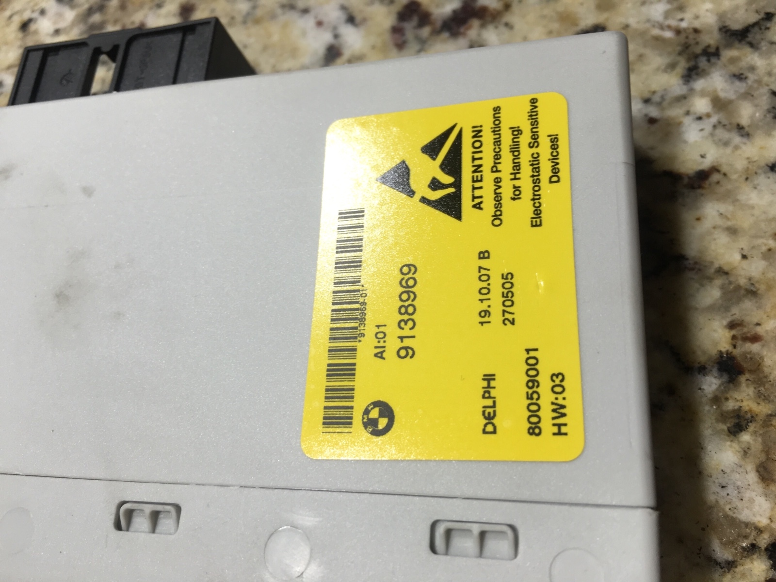 2008 2009 2010 BMW 535I 528XI E60 CENTER CONSOLE POWER MODULE #17 | eBay