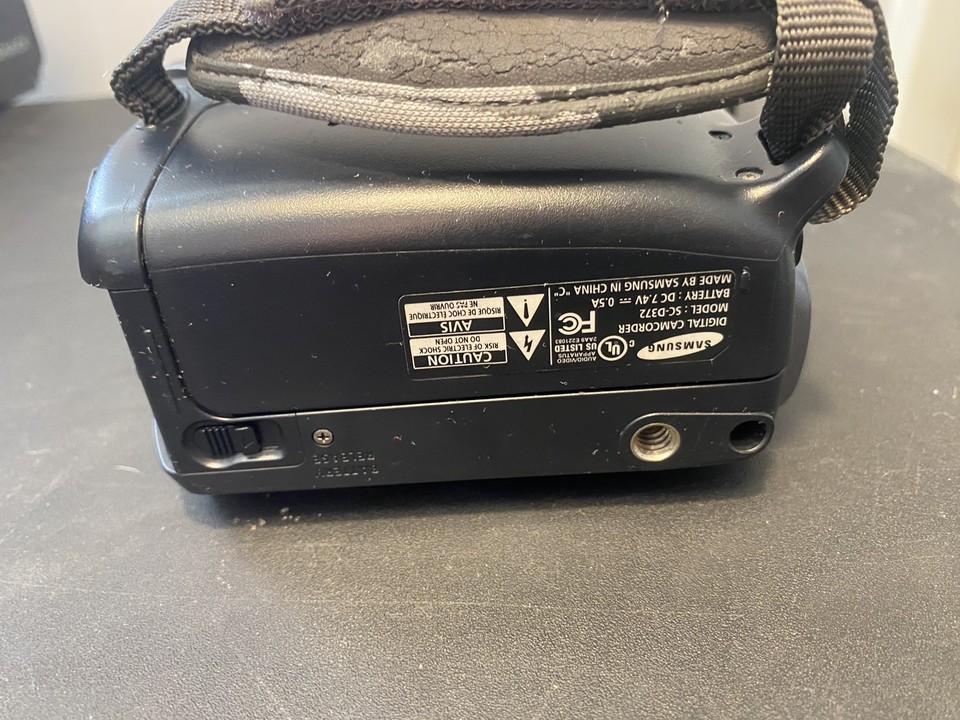 Samsung SC-D372 MiniDV Digital Camcorder 34X Zoom w/ Battery, Charger ...