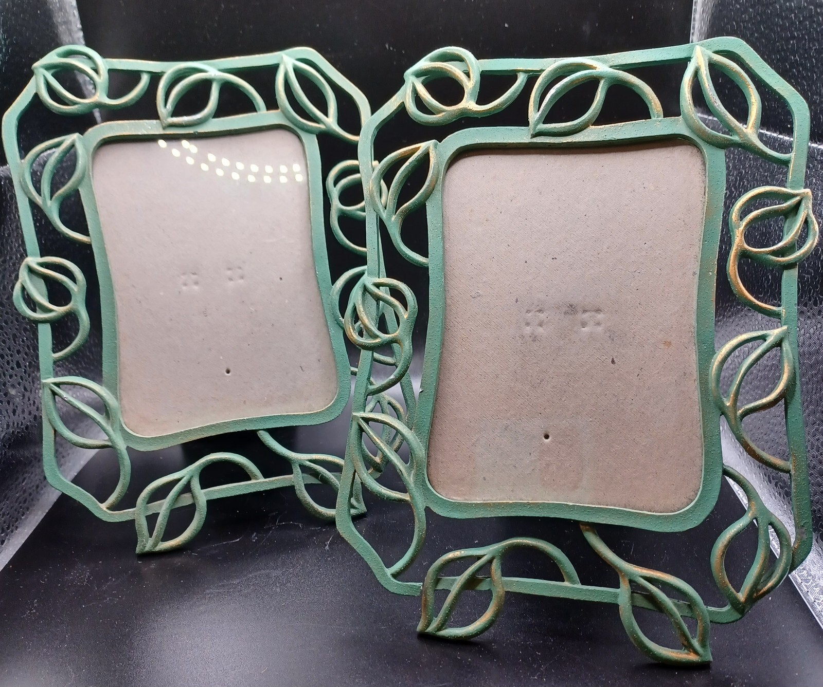 2 Picture Frames Elsa L Metal Vine Leaf Footed Green w Gold Gild 3x5 ...