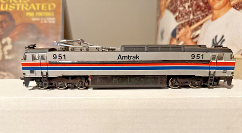HO Scale Amtrak Diesel Locomotive F40PH #951 Vintage Train | eBay