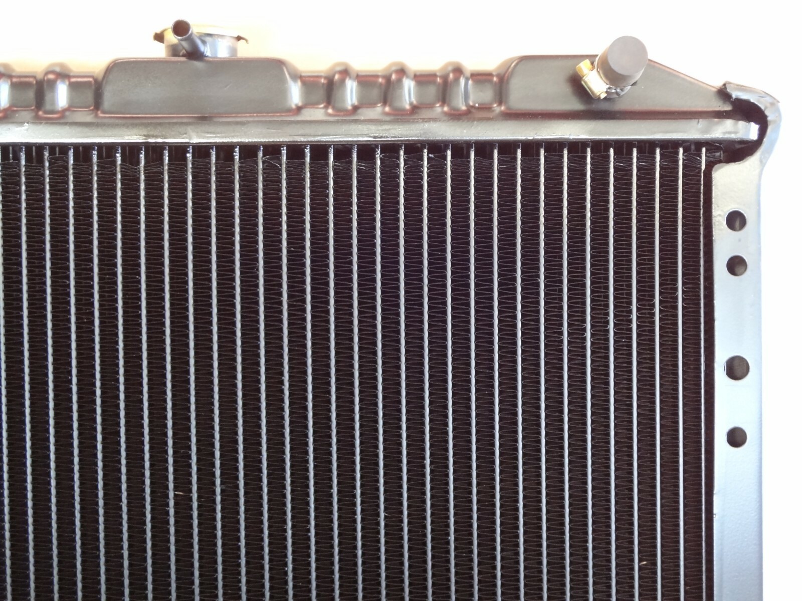 Radiator For Isuzu NPR 400 1996 987 NPR66 NPR70 *please check Picture ...