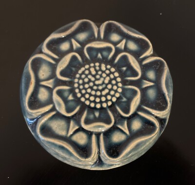 Pewabic Detroit Flower Round Tudor Rose Tile 4.5” Blue | eBay