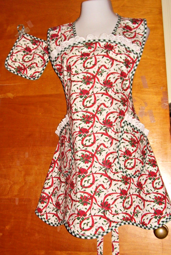 HANDMADE BIB APRON - PLUS SZ - CHRISTMAS HOLLY -RIBBONS -LACE - VINTAGE ...