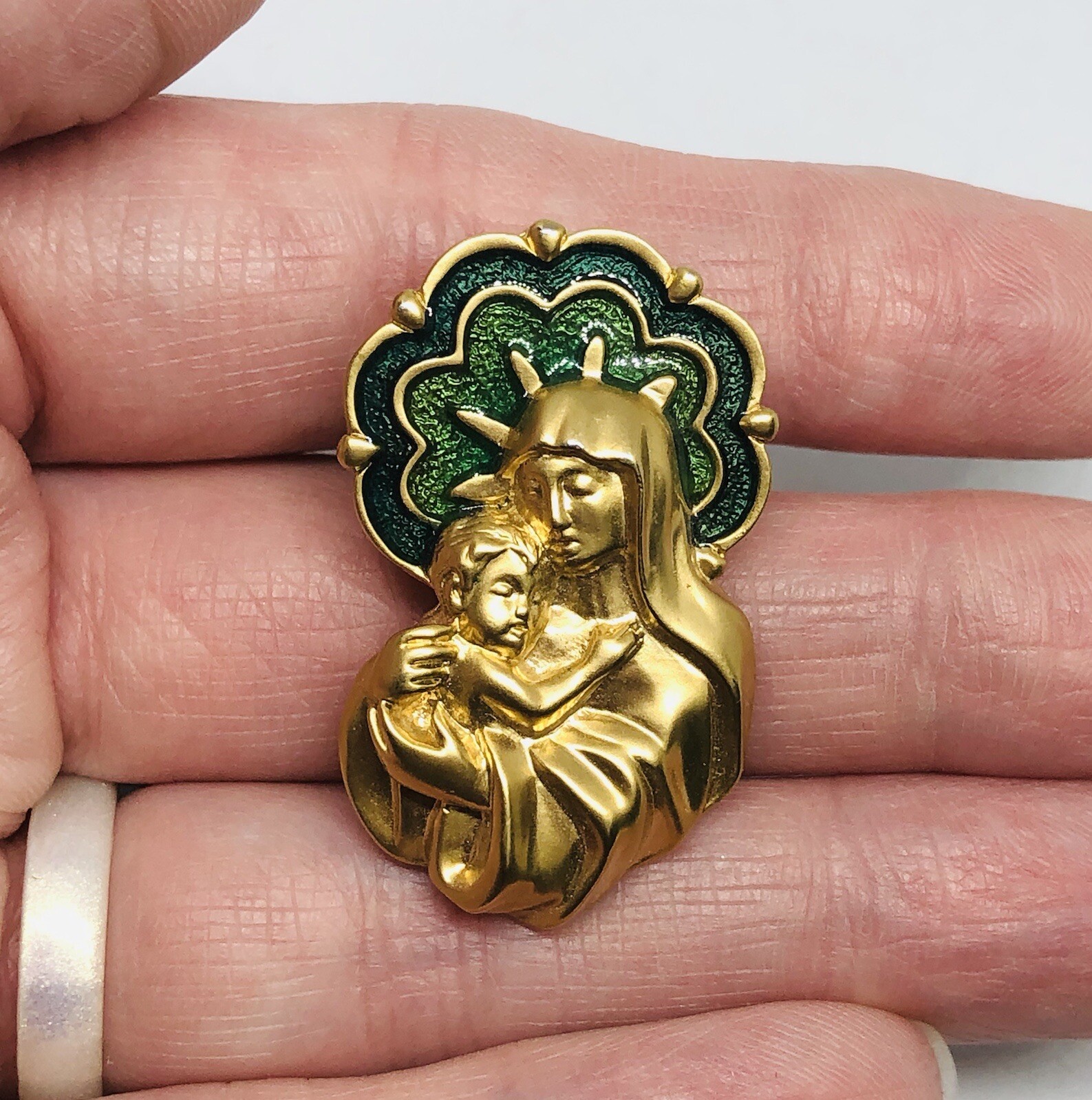 Vintage Brooch Pin Mother Mary & Baby Jesus Lapel Tie… - Gem